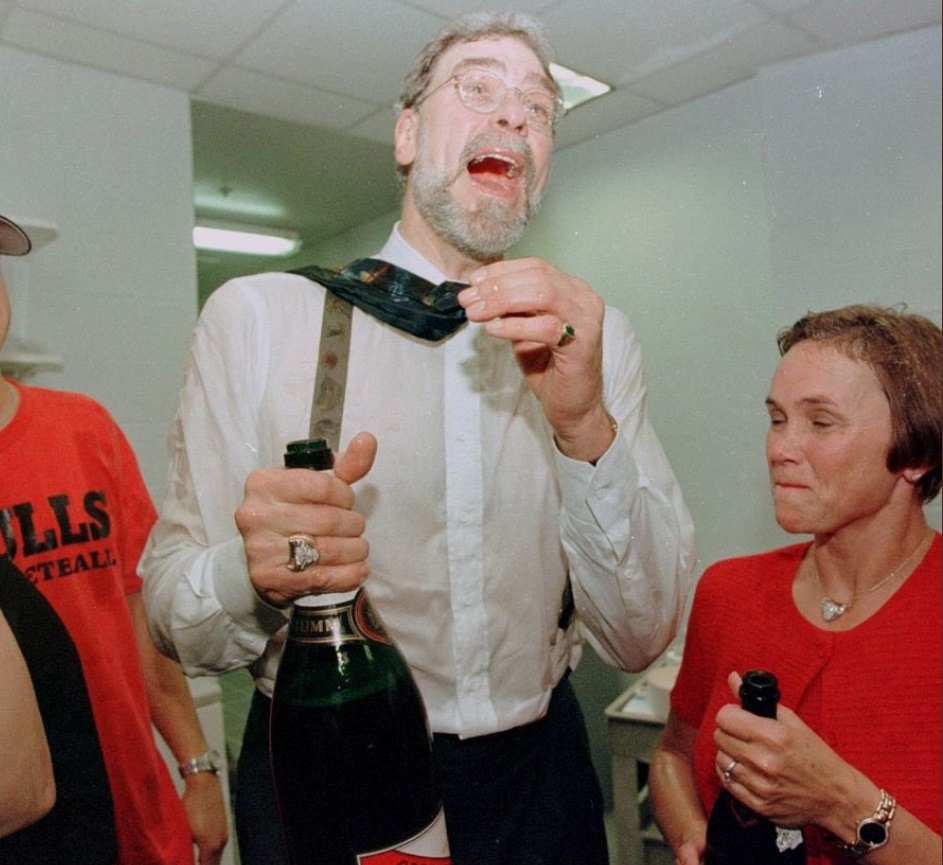 PHOTO Phil Jackson Looking Like Fashion Icon In Bulls Locker Room With ...